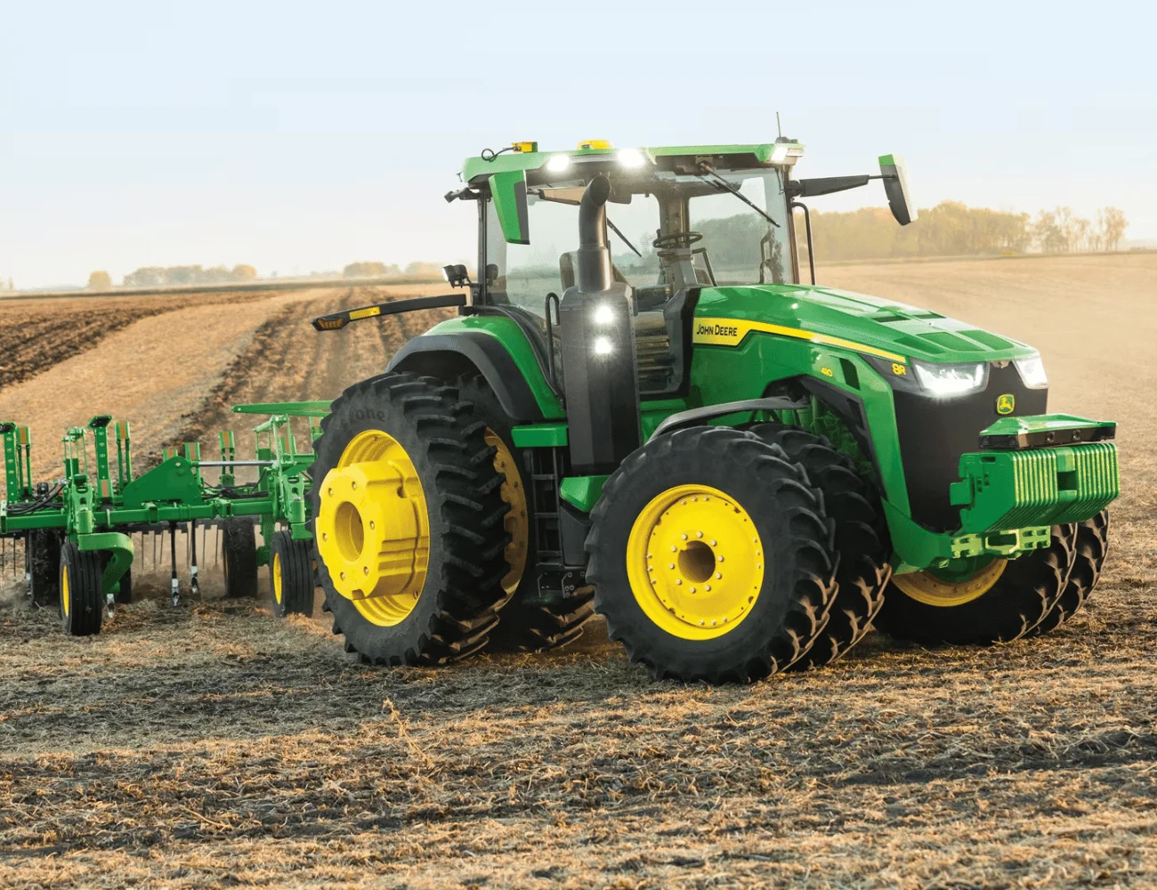 Revolución en el campo: descubre el tractor autónomo John Deere y su ...